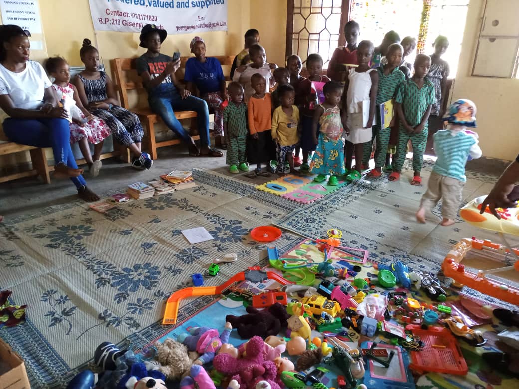 Helping Teenage Mothers of Young Women Destination